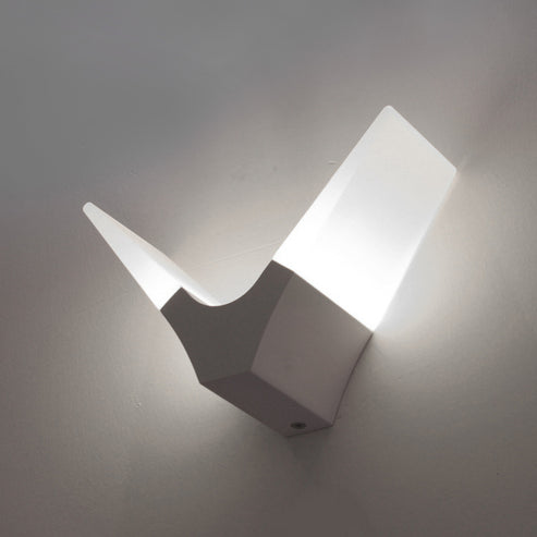 V-Shaped Sconce Light Fixture Simple Acrylic LED White Wall Mount Light ...