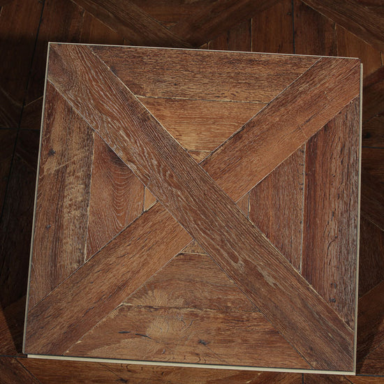 Scratch Resistant Floor Natural Oak Textured Laminate Flooring - Clearhalo